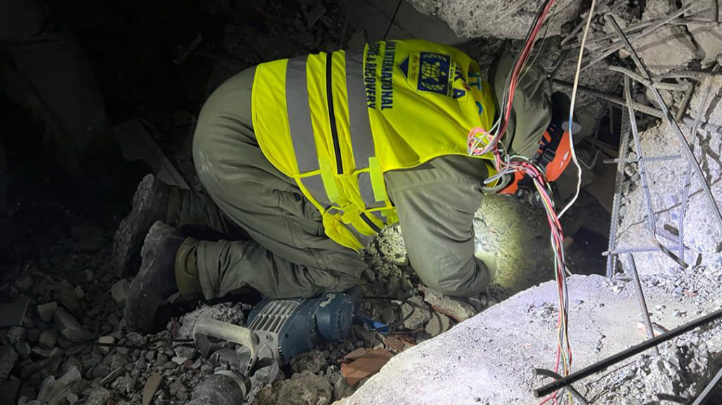 Rescues Under Rubble - Mishpacha Magazine