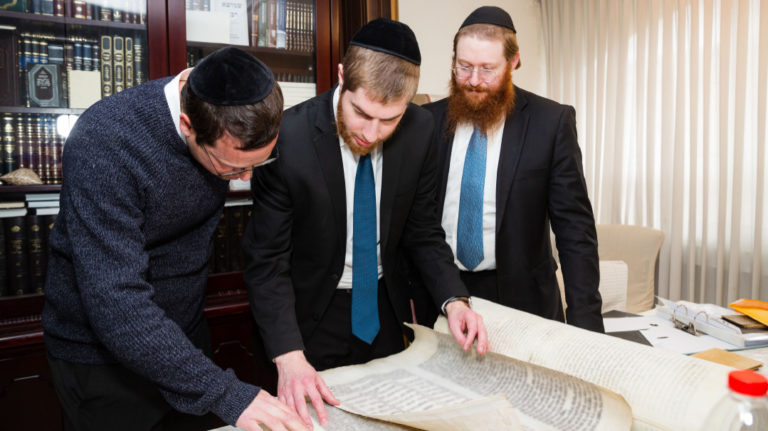 Restoring a Forgotten Crown - Mishpacha Magazine